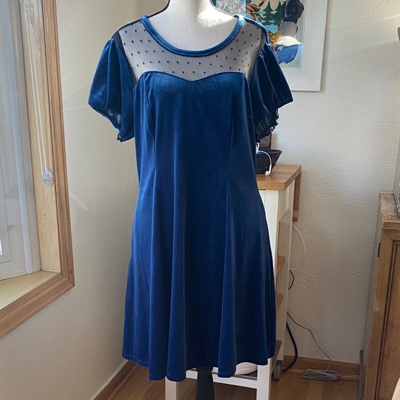 Hot Topic | Dresses | Hot Topic Blue Velvet And Black Lace Dress | Poshmark